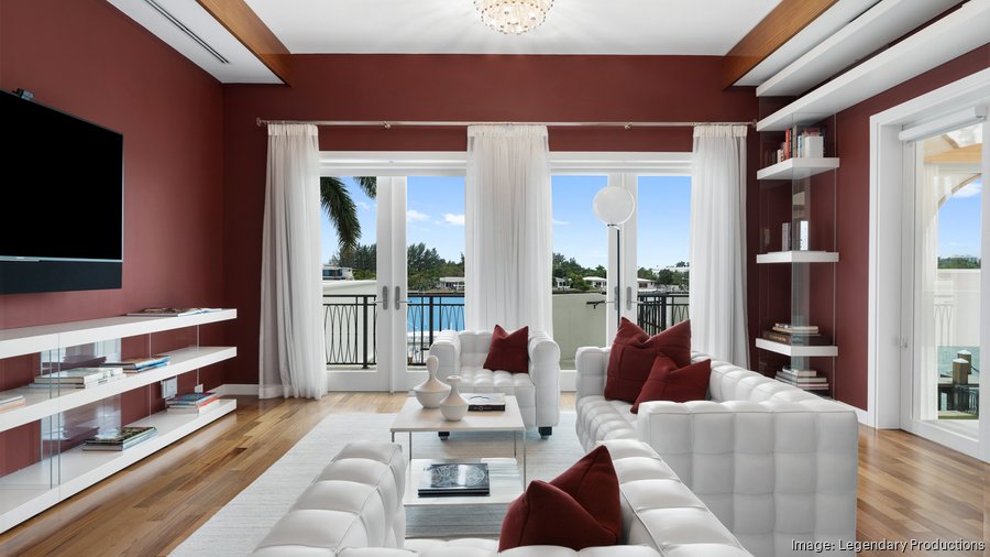 Elizabeth Dascal buys home in Miami Beach for record price in Biscayne ...