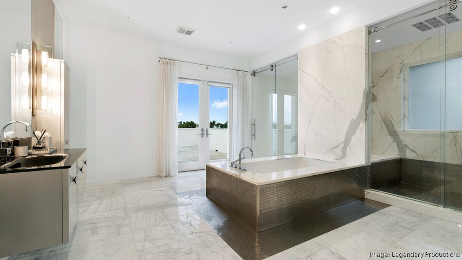 Elizabeth Dascal buys home in Miami Beach for record price in Biscayne ...
