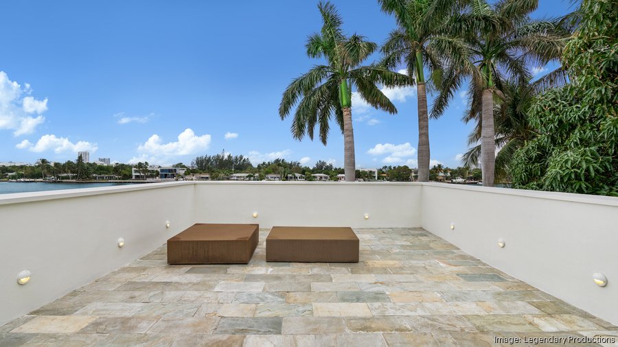 Elizabeth Dascal buys home in Miami Beach for record price in Biscayne ...