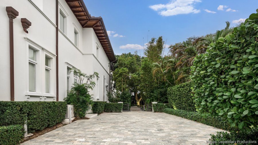 Elizabeth Dascal buys home in Miami Beach for record price in Biscayne ...