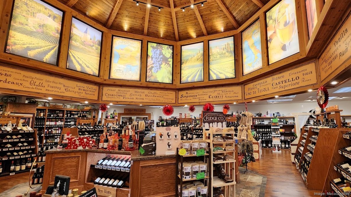 Liquor retailer Macadoodles sets opening for first St. Louis-area store ...