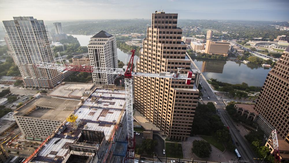 Austin economy continues slowdown in Q4, apartment growth slips ...