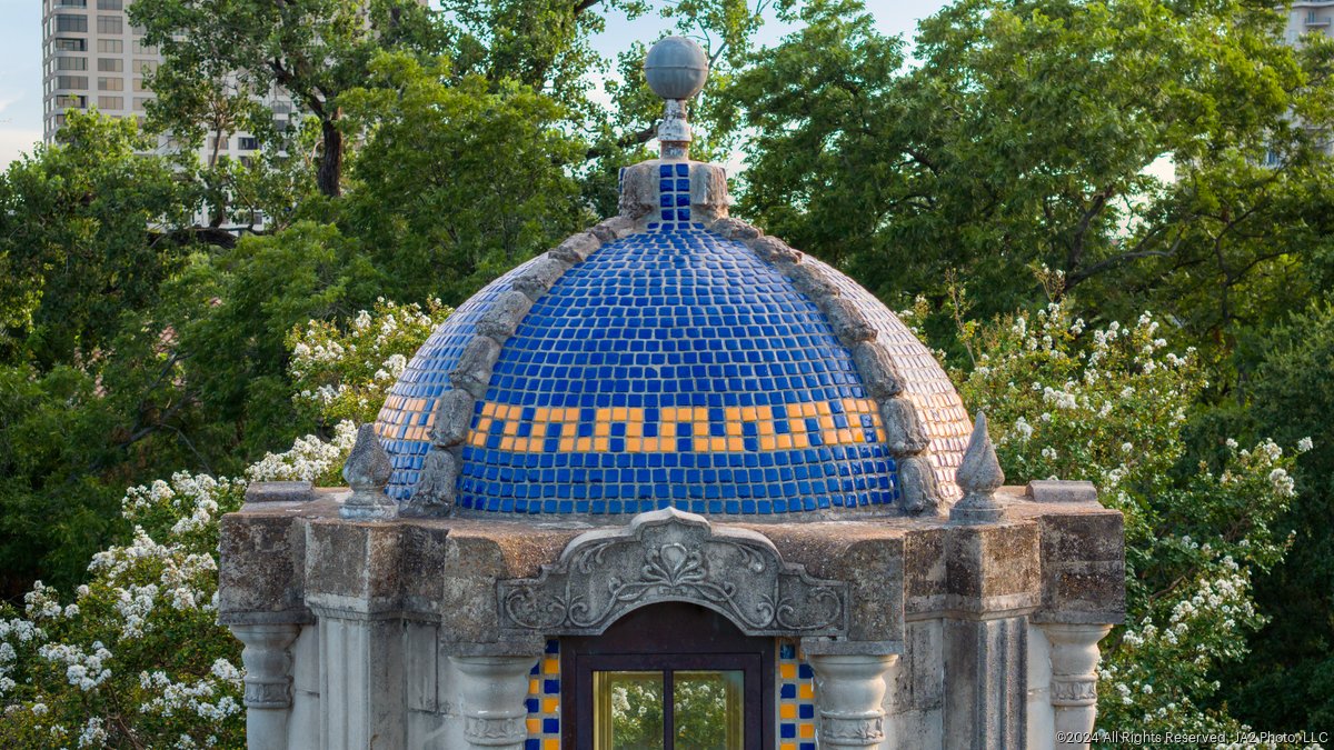 Restaurateur Mike Karns lists Turtle Creek Dr. estate for sale - Dallas ...