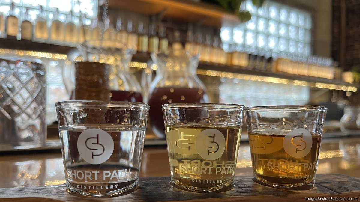 Short Path crowdfunds cafe, Bertucci's has a new concept and more ...