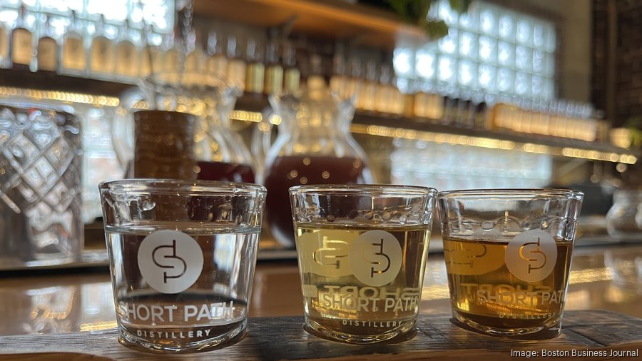 Short Path crowdfunds cafe, Bertucci's has a new concept and more ...