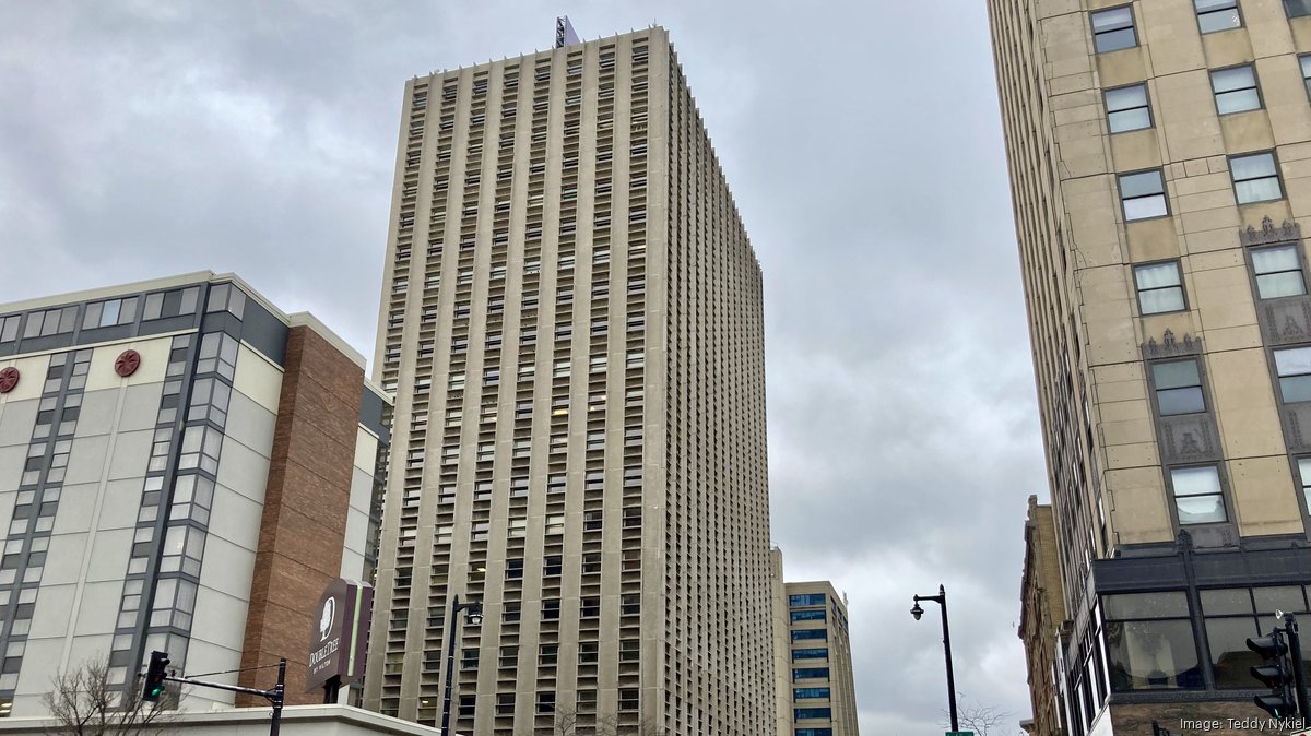 $64M Clark Building conversion in downtown Milwaukee advancing despite ...