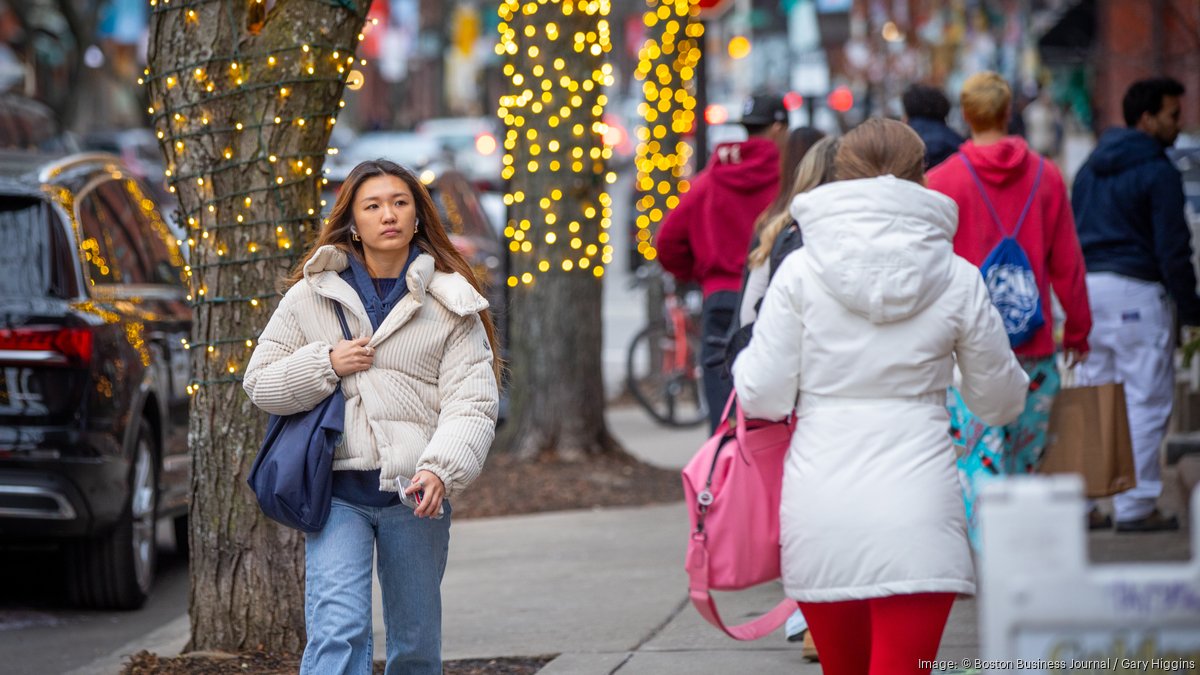 Deloitte: Boston holiday spending expected to drop 3% this year ...