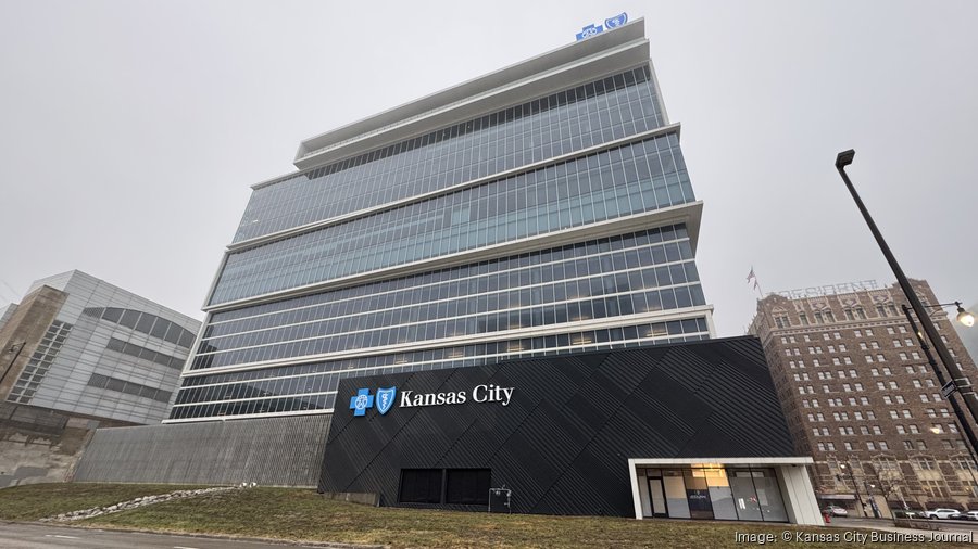 Kansas City Council approves Blue KC incentive - Kansas City Business ...