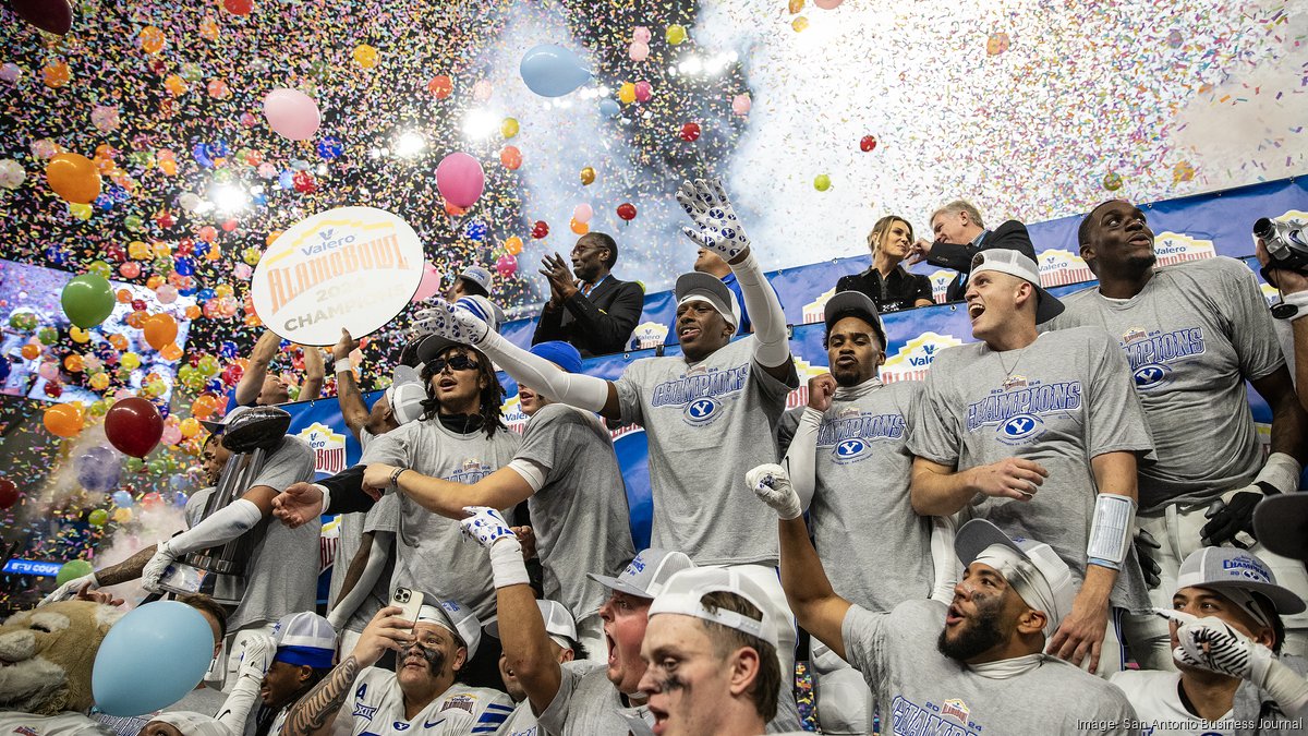 Valero Alamo Bowl leads bowl season attendance - San Antonio Business ...
