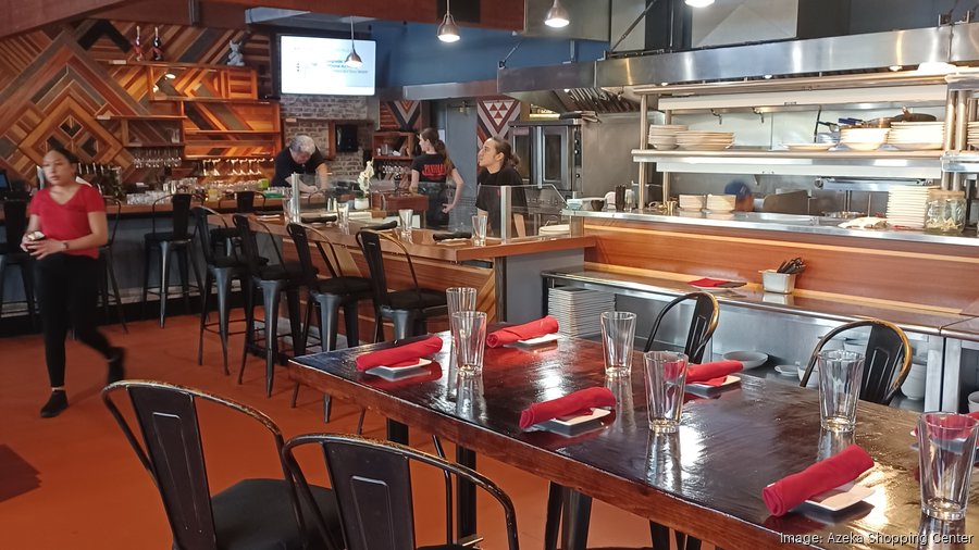 Paniolo's Steak & Seafood Bar & Grill opens at Azeka Shopping Center ...