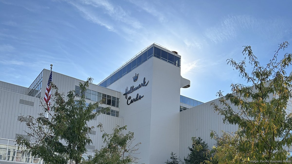 Amy’s Hallmark at Ala Moana Center in Honolulu to close - Pacific ...