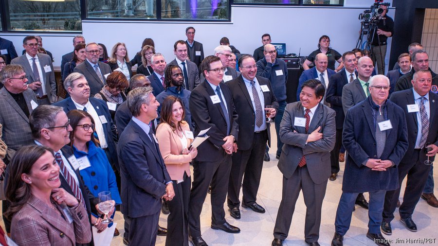 See photos from the FNB Financial Center ribbon cutting ceremony ...