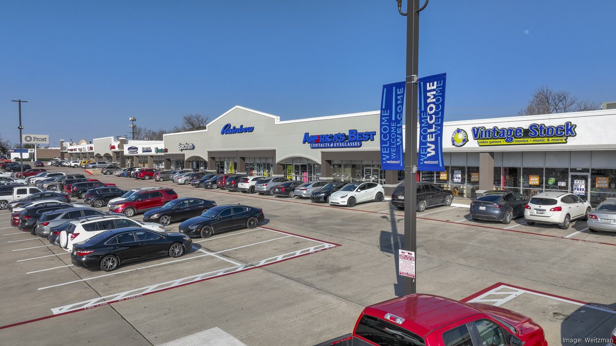 Weitzman finishes $1.5M facelift of Irving's Grande Center - Dallas ...