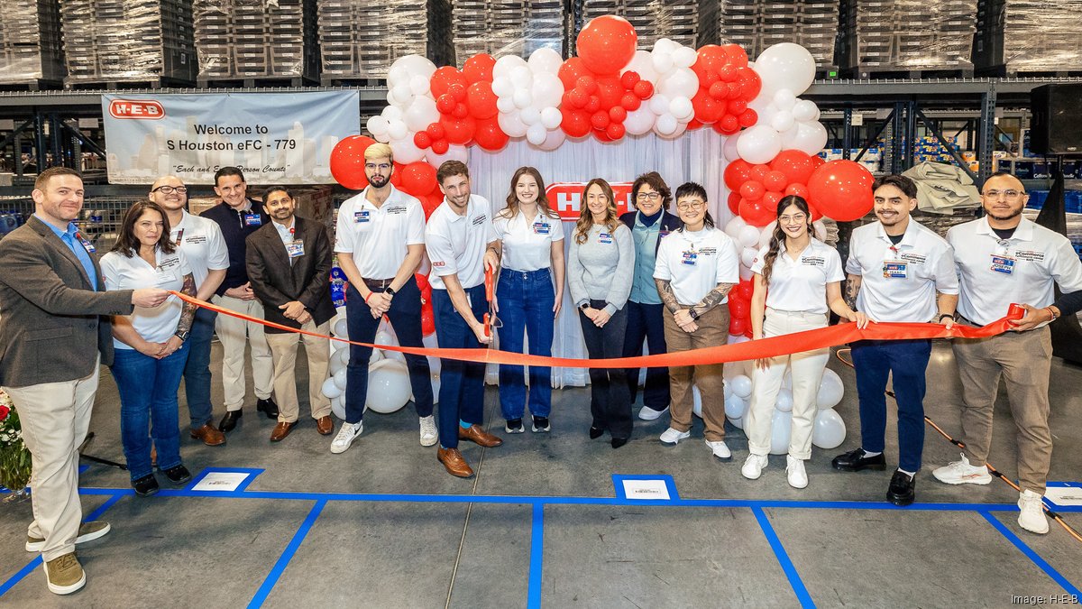 H-E-B opens third e-commerce fulfillment center in Houston - Houston ...