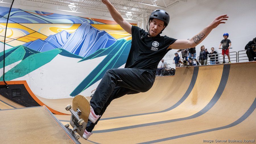 Snobahn hosts Olympian, backer Shaun White and expands its offerings in ...