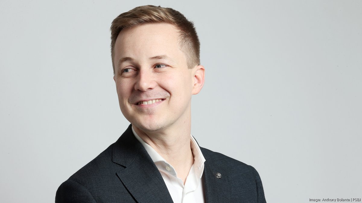 40 Under 40 2025: John Holloway - Puget Sound Business Journal