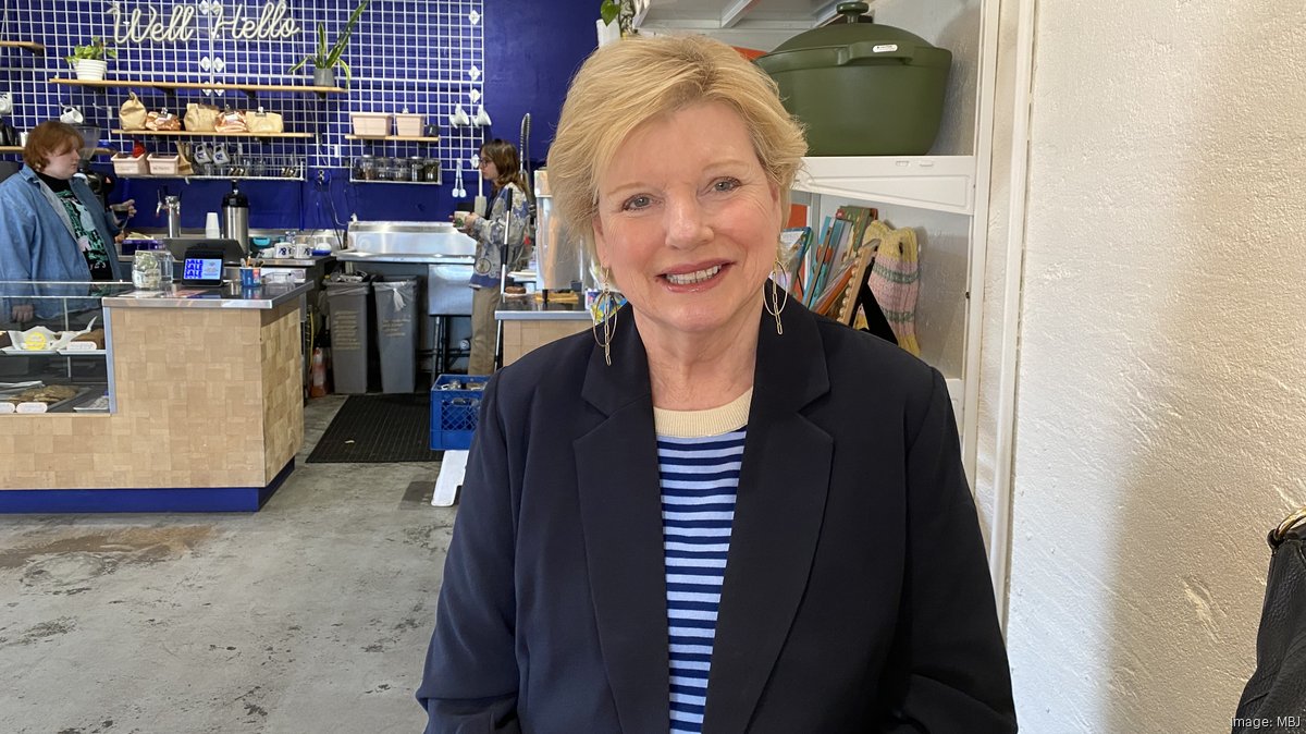 Skyros Designs sells dinnerware, glass, linens - Bizwomen