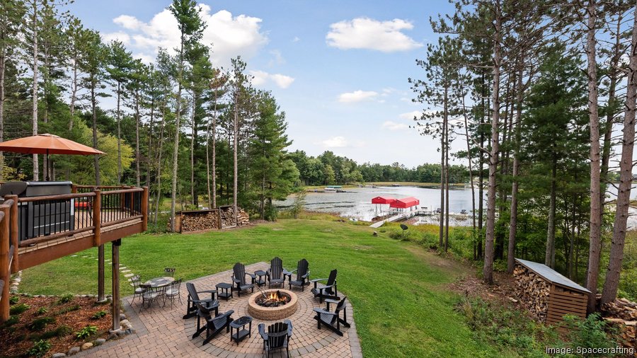 Log home in Comstock, WI, offers lake views for $1.59M - Milwaukee ...