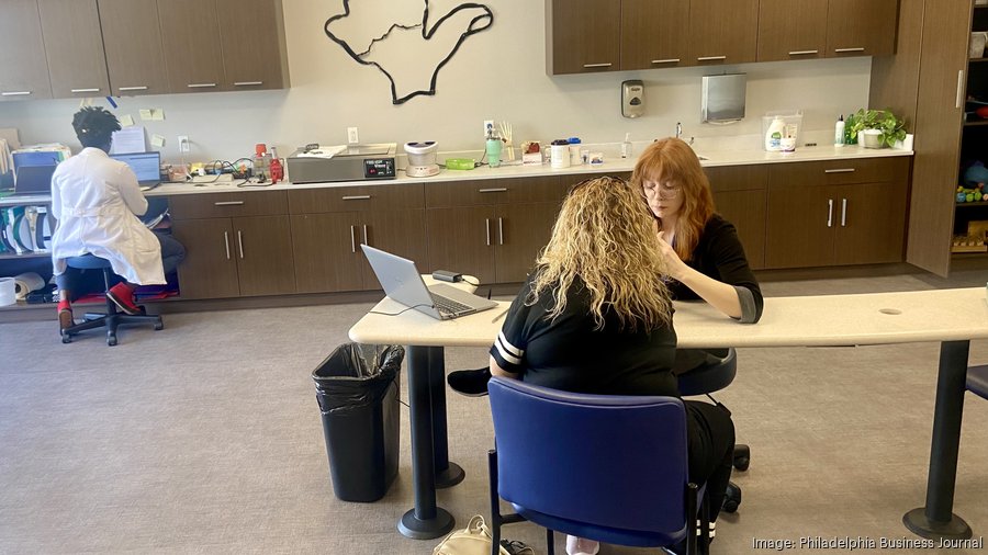 Rothman Orthopaedics unveils new Center City clinic to 'elevate ...