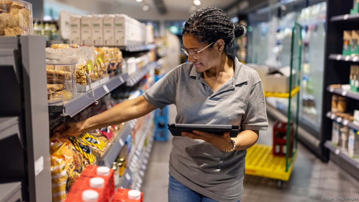 Phoenix College retail management certificate advances food industry ...