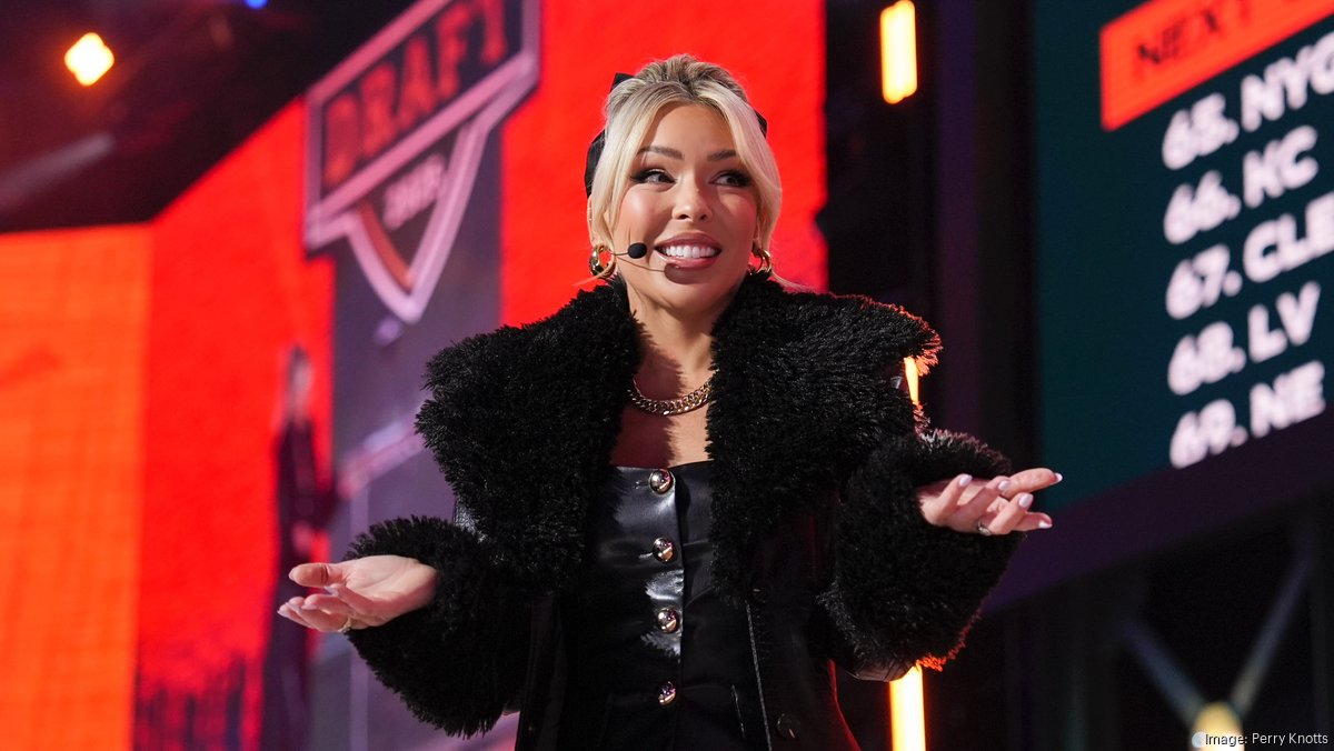 Colleen Wolfe represents for women's sports, and Philly, on new Roku ...