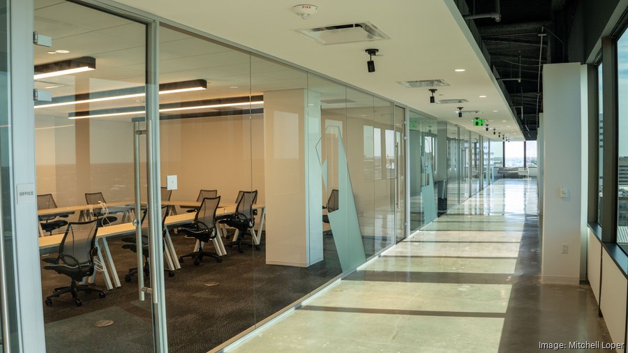 University of Houston-Downtown expands into Amegy building - Houston ...