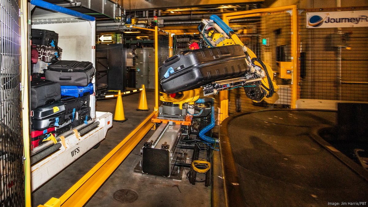 Journey Robotics tests automated baggage system at Pittsburgh airport ...