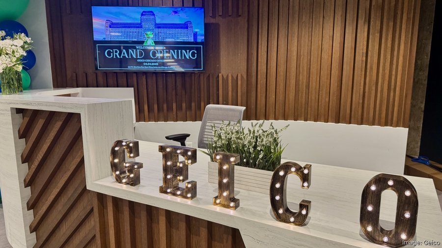 Geico opens Chicago corporate hub for 100 employees - Chicago Business ...