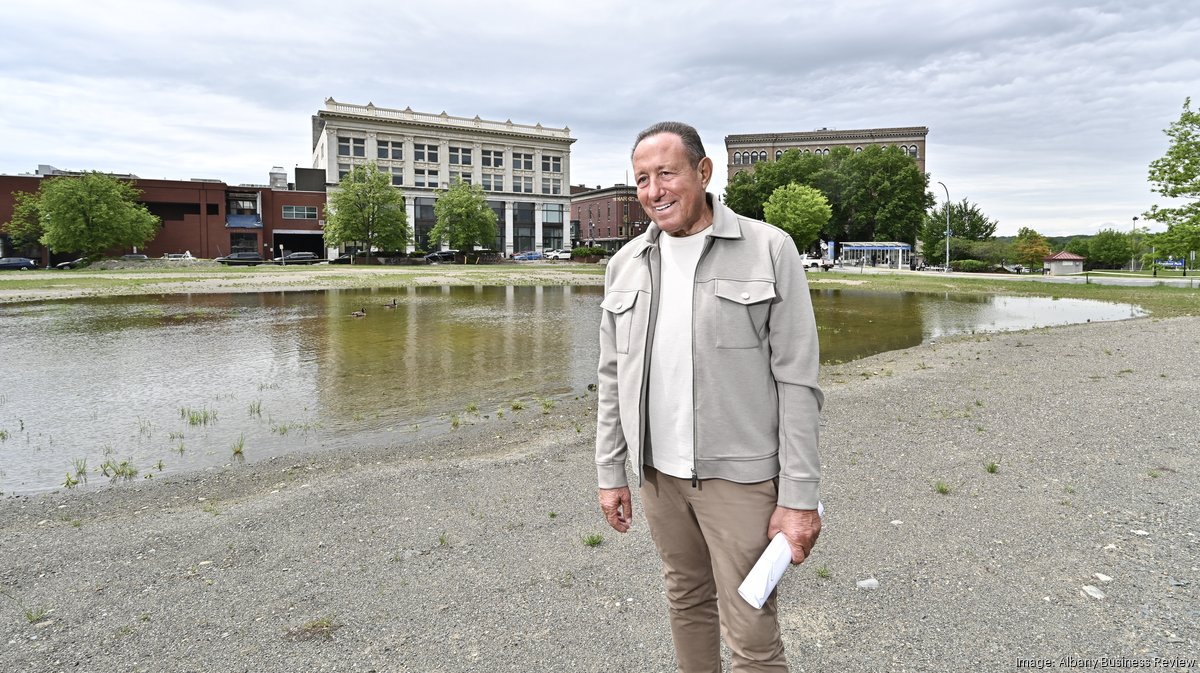 Roddy Valente plans six-story apartment complex in downtown Troy ...