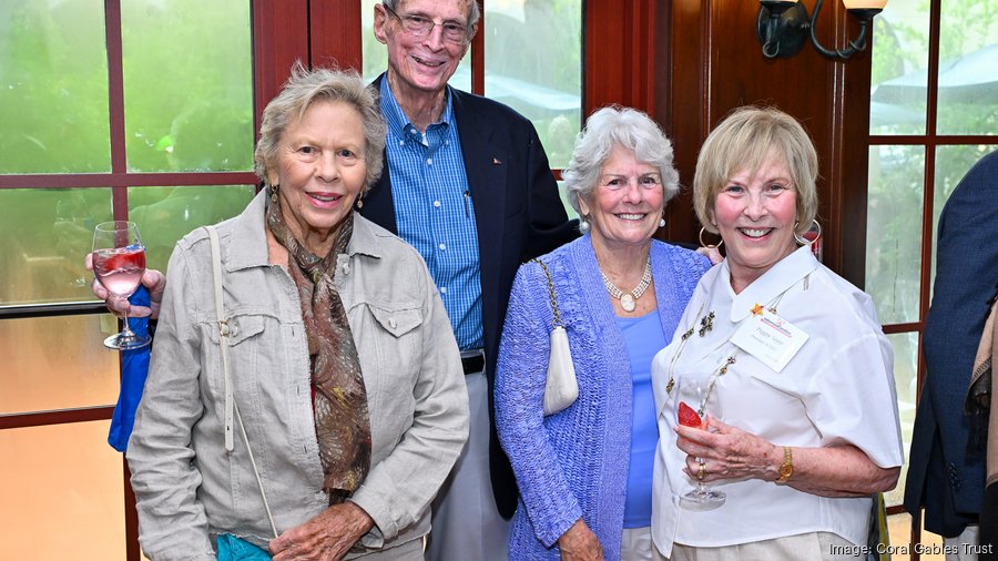 Informed Famlies hosts 40th annual dinner at Joe's Stone Crab in Miami ...