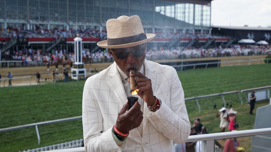 Celebrities walk final Preakness red carpet at Pimlico - Baltimore ...