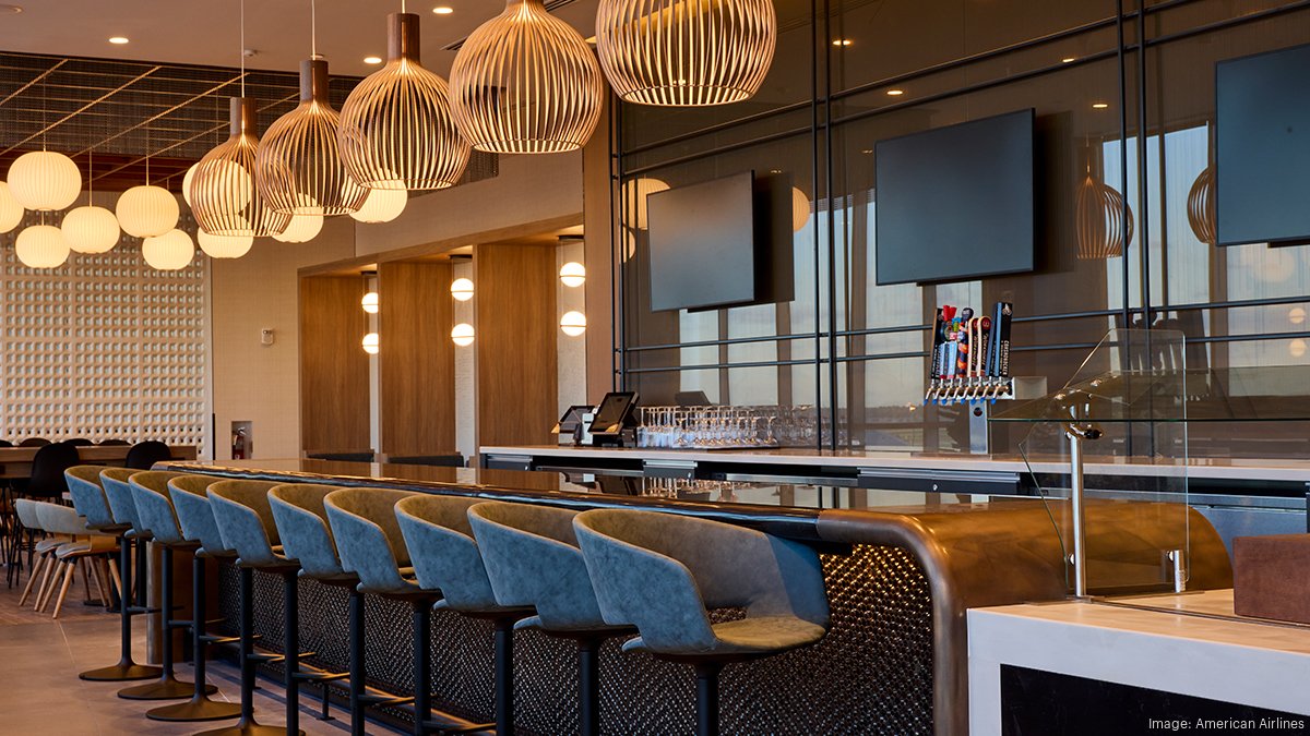 American Airlines debuts new Flagship Lounge and Admirals Club at PHL ...