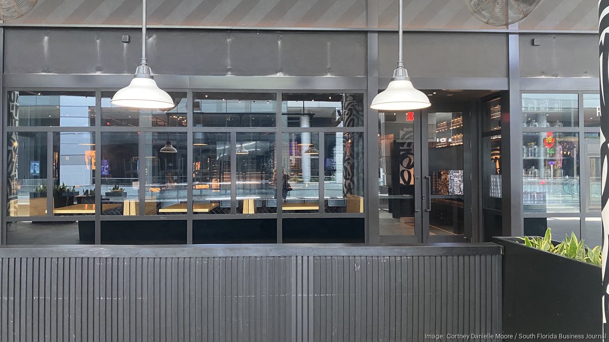 Black Tap Craft Burgers & Beer closes at Brickell City Centre in under ...