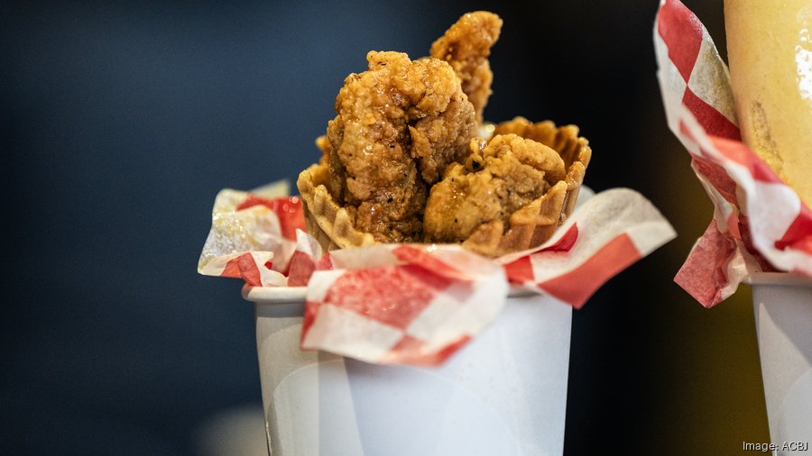 Fast-approaching Summerfest shows off new food, merch - Milwaukee ...