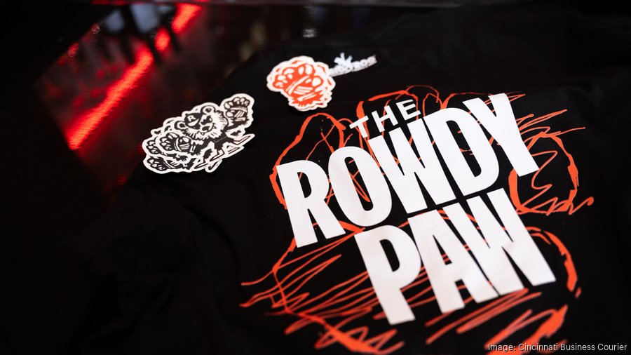 Hickory Wald opens college-themed bar near UC's campus - Cincinnati ...