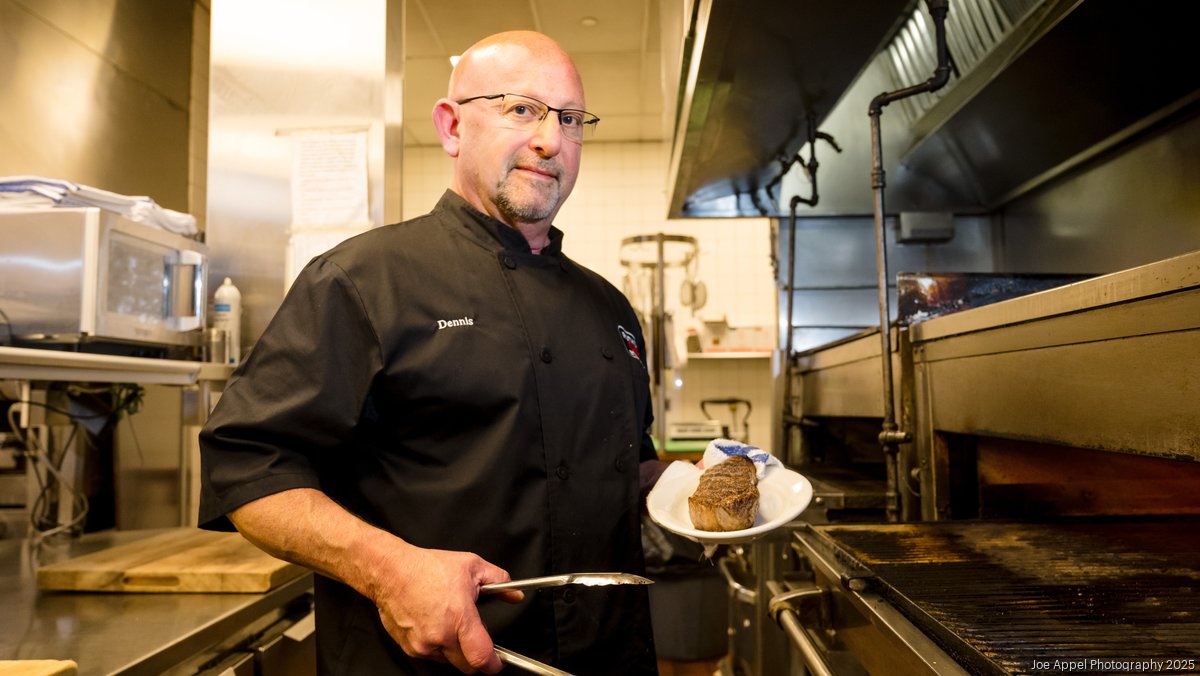 Pittsburgh Ruth's Chris executive chef Dennis Denk retires after 37 ...