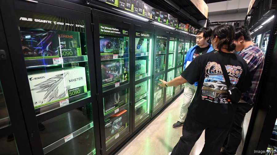 Micro Center tech store opens in Santa Clara - Silicon Valley Business ...