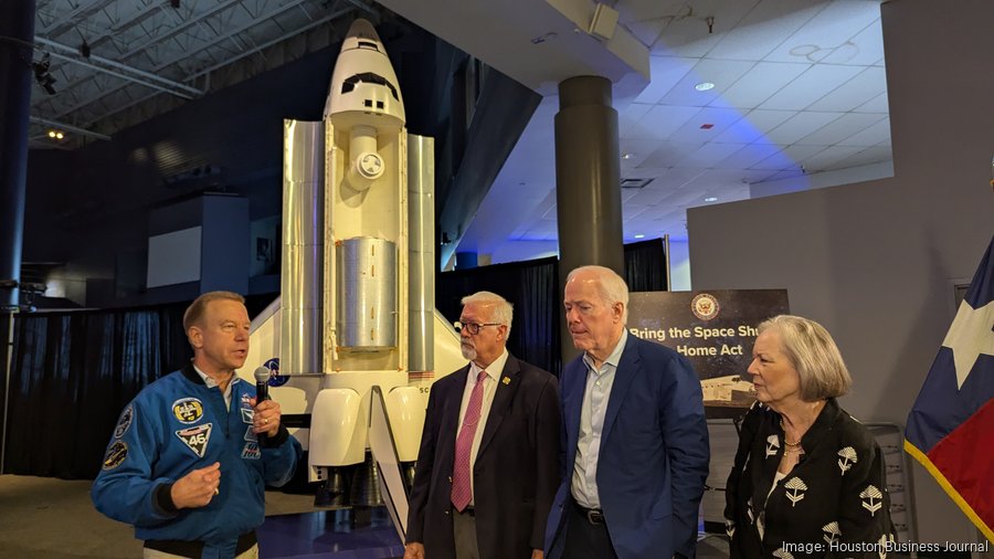 Smithsonian: Moving shuttle to Houston would cost over $300M - Houston ...