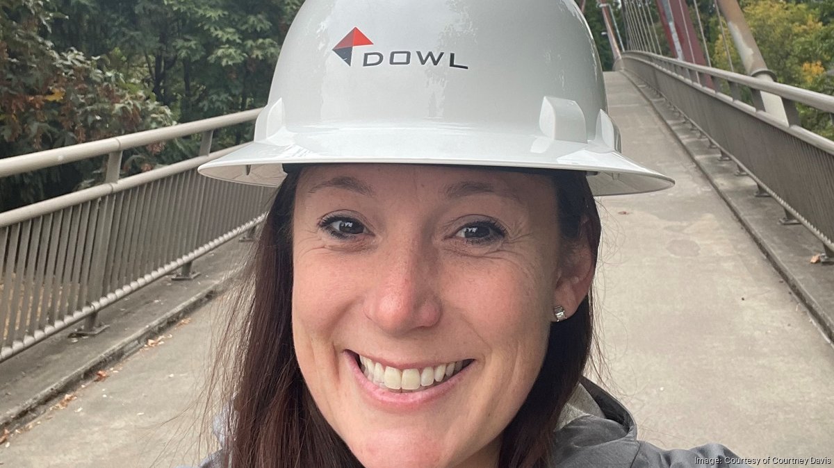 Courtney Davis's Instagram, Twitter & Facebook on IDCrawl