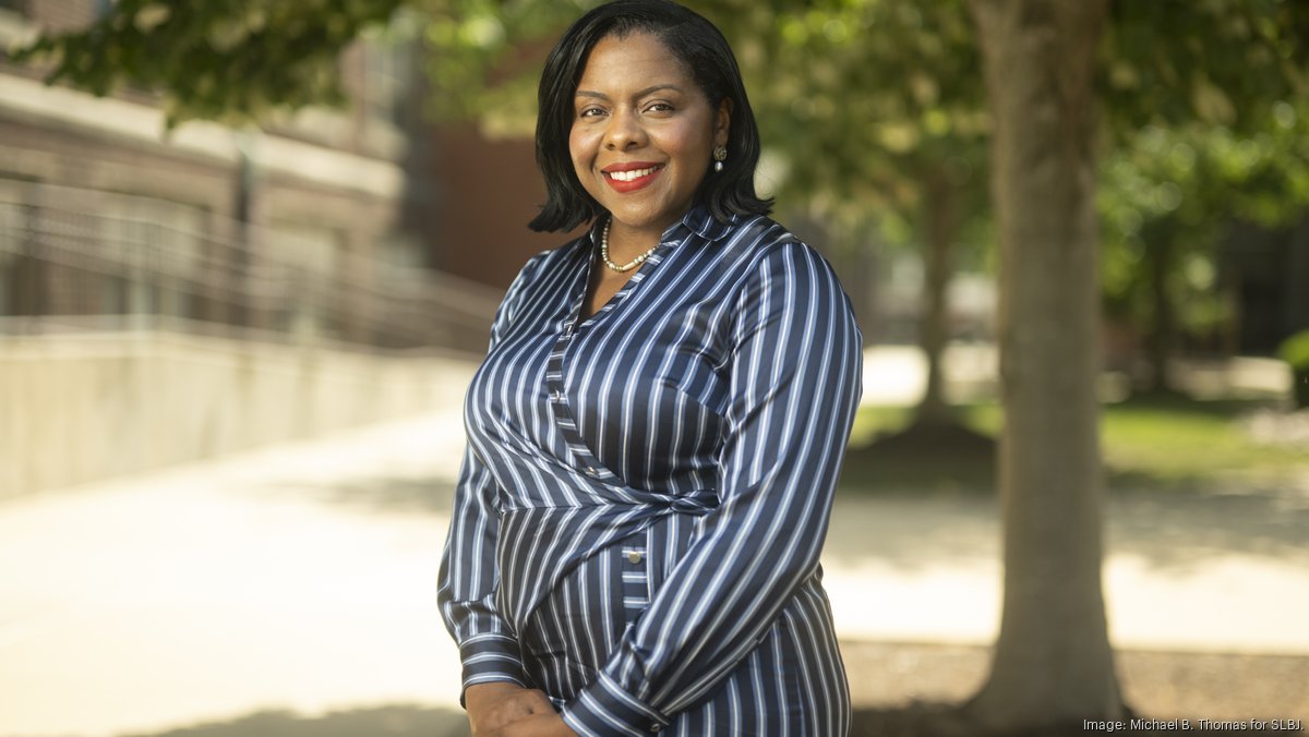 SIUE professor Tandra Taylor gives back to East St. Louis community ...