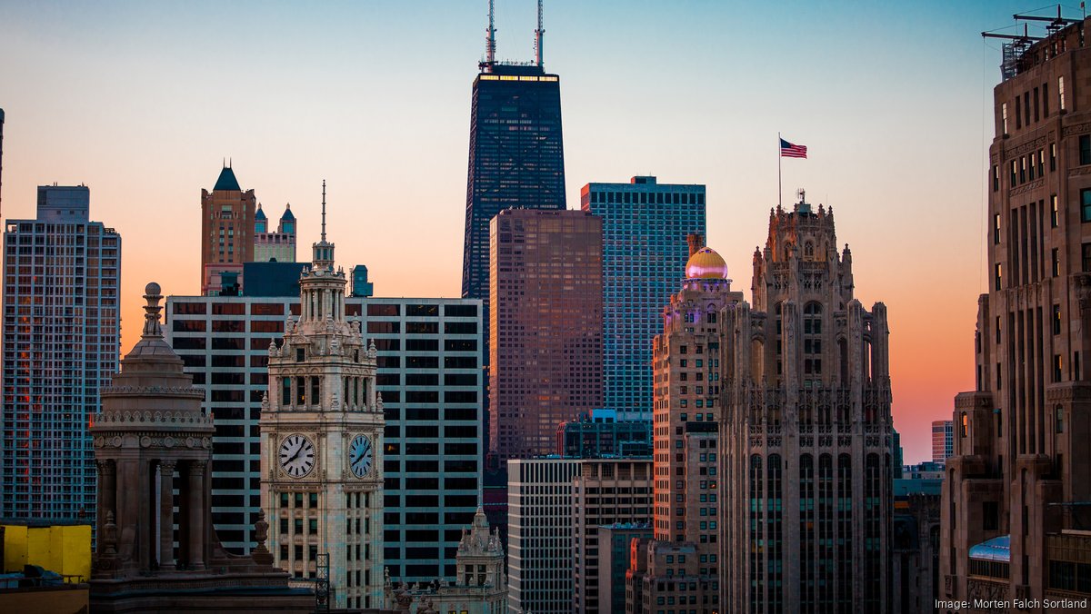Chicago's trophy office towers win, second-tier buildings adapt ...