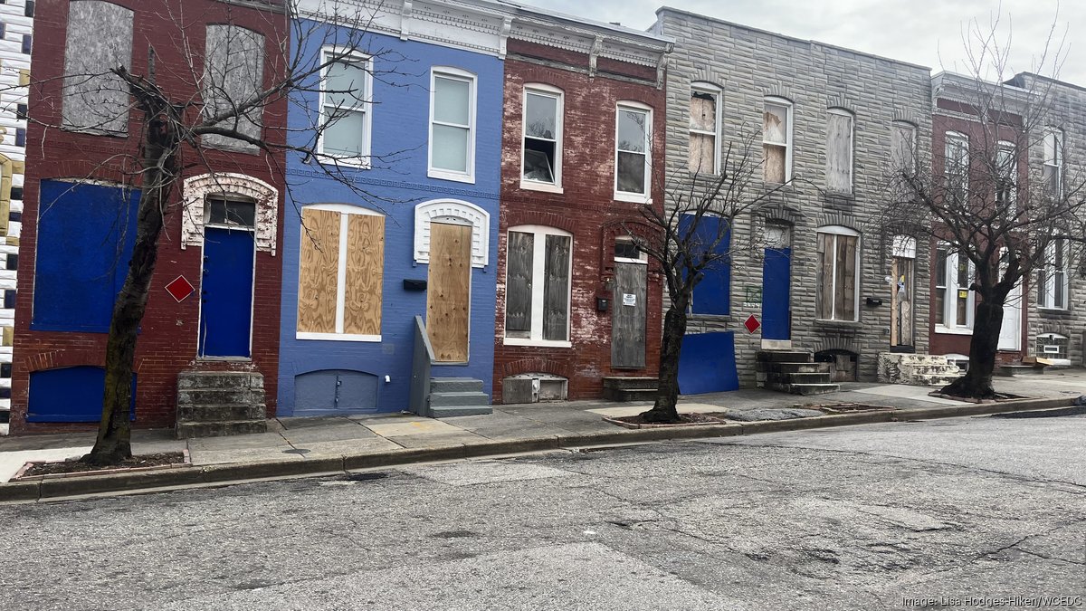 Vacant townhomes next to One Westport project poised for overhaul ...