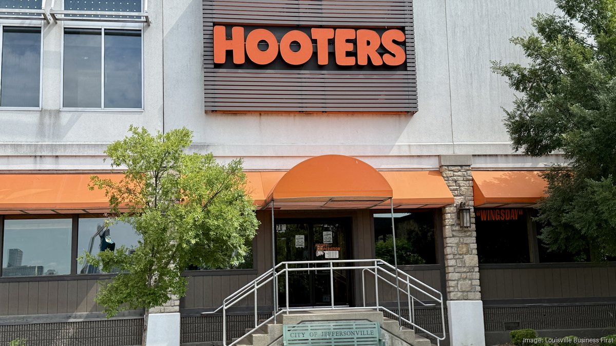 Hooters Closes Another Greater Louisville Location - Louisville ...
