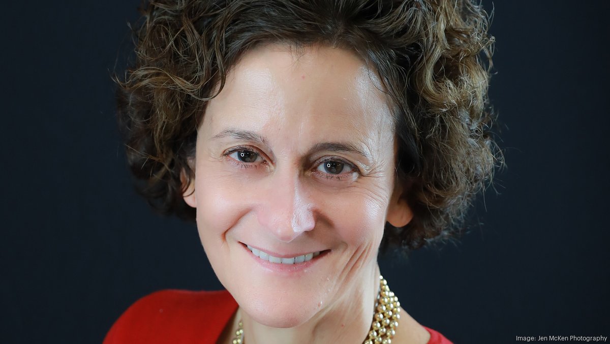 First Commonwealth's CRO Jane Grebenc to retire - Pittsburgh Business Times