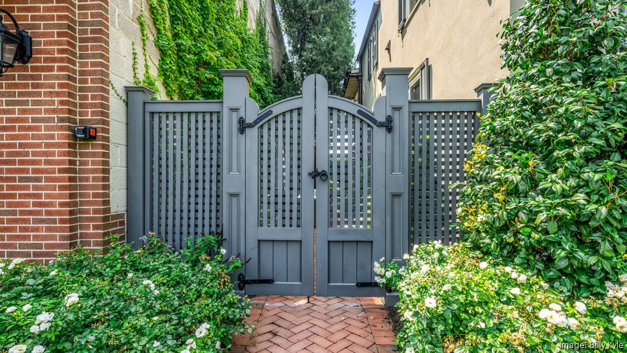 286-year-old Haddonfield house hits market for $1.8 million ...