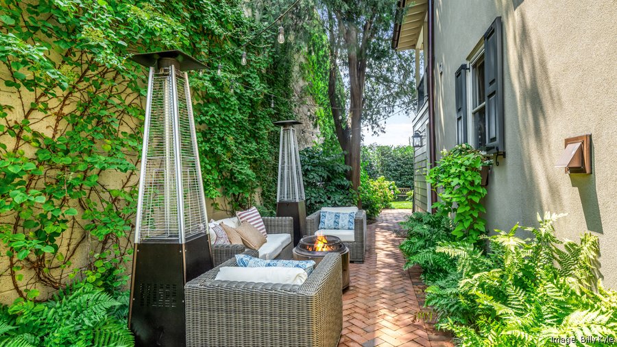 286-year-old Haddonfield house hits market for $1.8 million ...