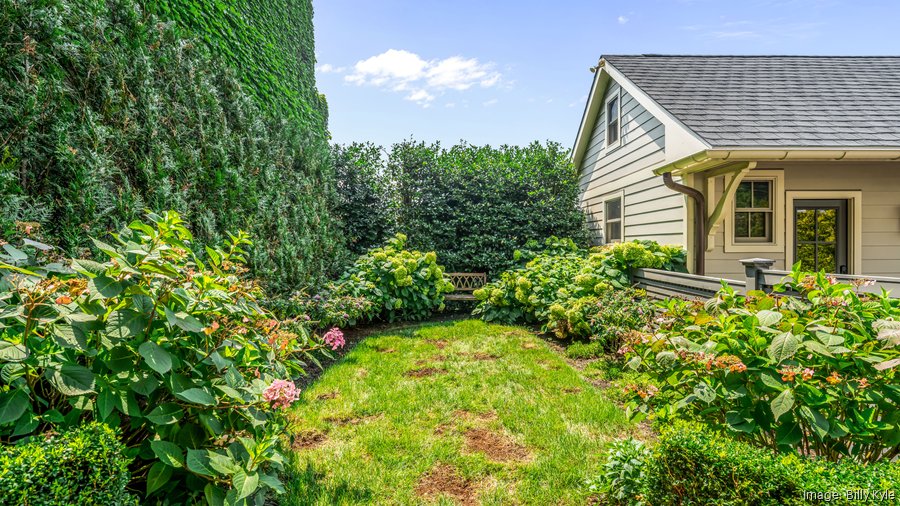 286-year-old Haddonfield house hits market for $1.8 million ...