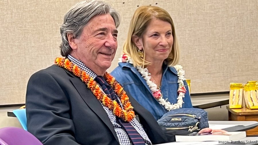 Davis Democracy Initiative fosters civic engagement at Punahou ...