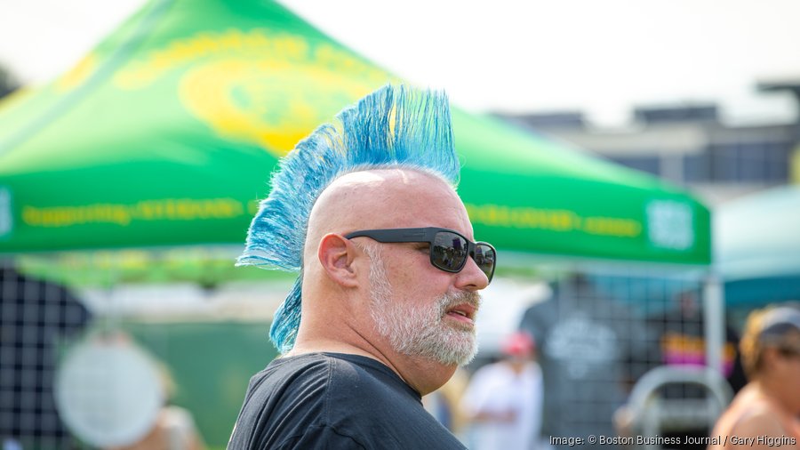 Seisiún at Suffolk Downs features Pogues, Dropkick despite rain ...