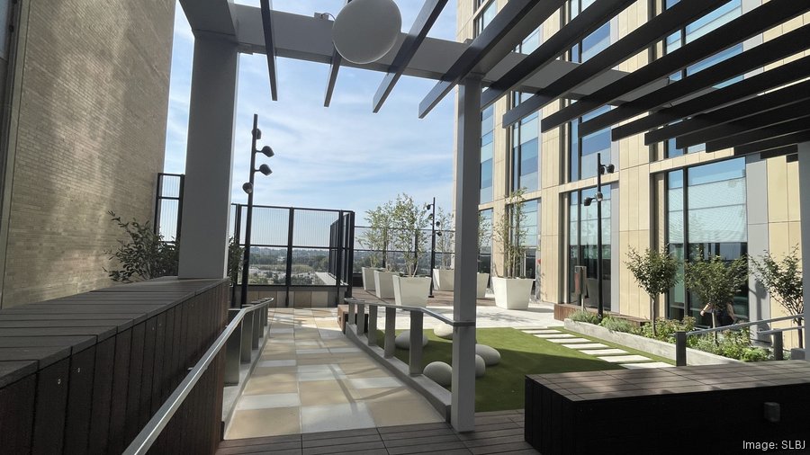 Barnes-Jewish Hospital to open new 16-story tower in October - St ...